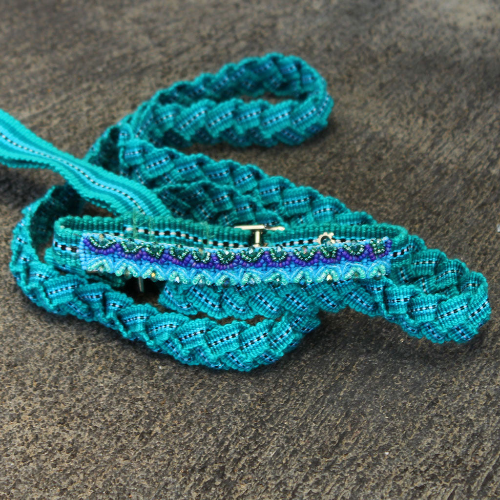 Izzie Dog Leash (colors available) – Women of Hope Guatemala