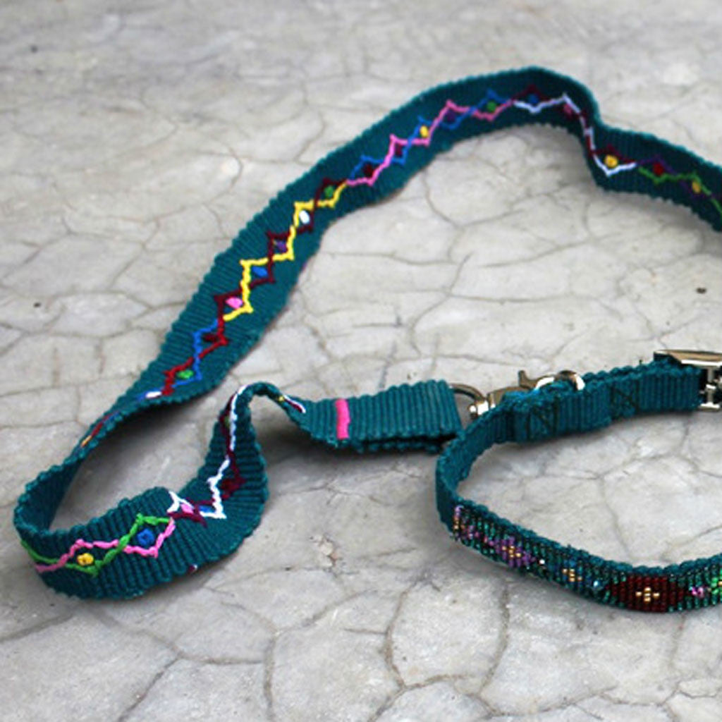 Maxine Dog Collar (colors available) – Women of Hope Guatemala